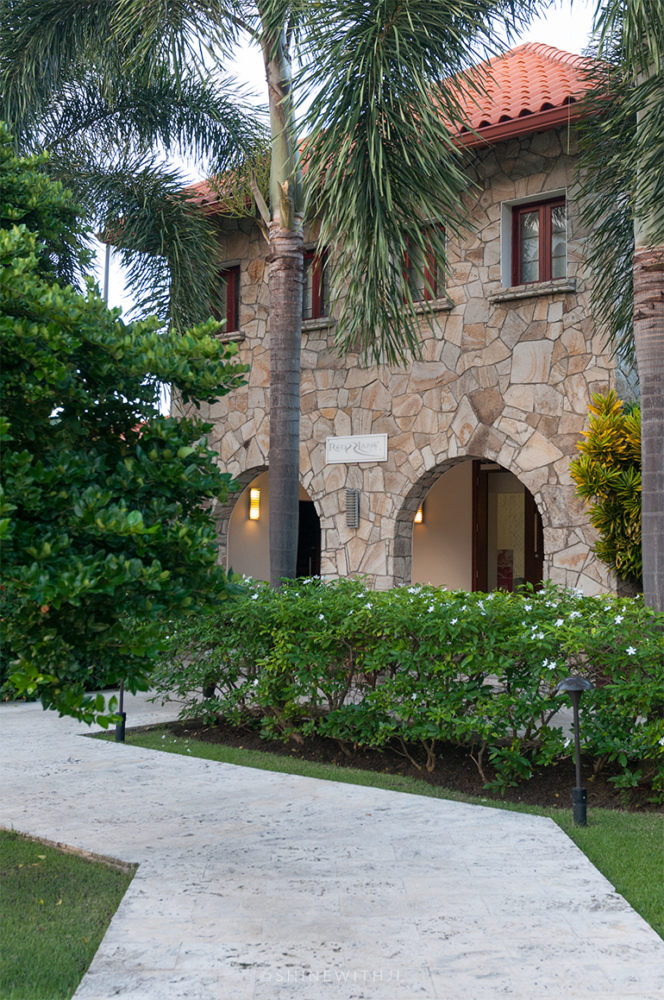 Sandals Grenada Review 2024: Pros, Cons & Booking Tips