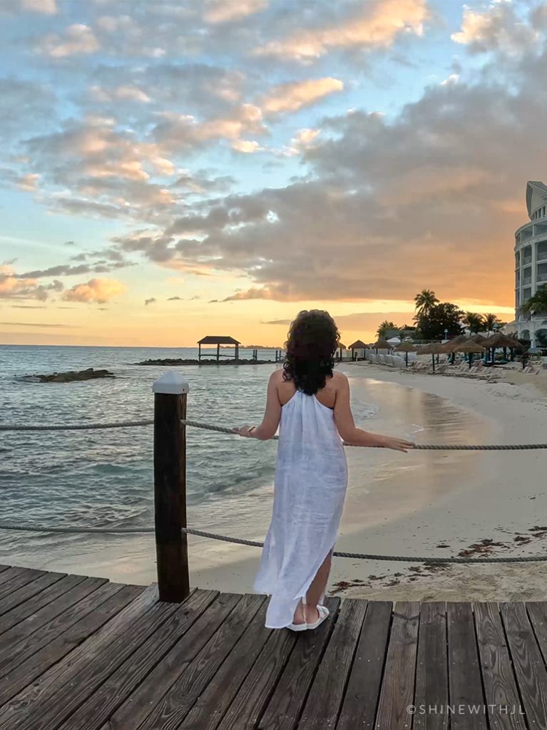 Bahamas Packing List - Shine with JL